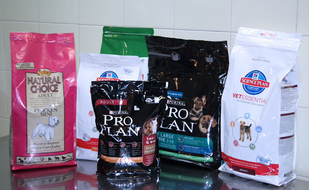 Comida Para Perros y Gatos | Clínica Veterinaria Villava